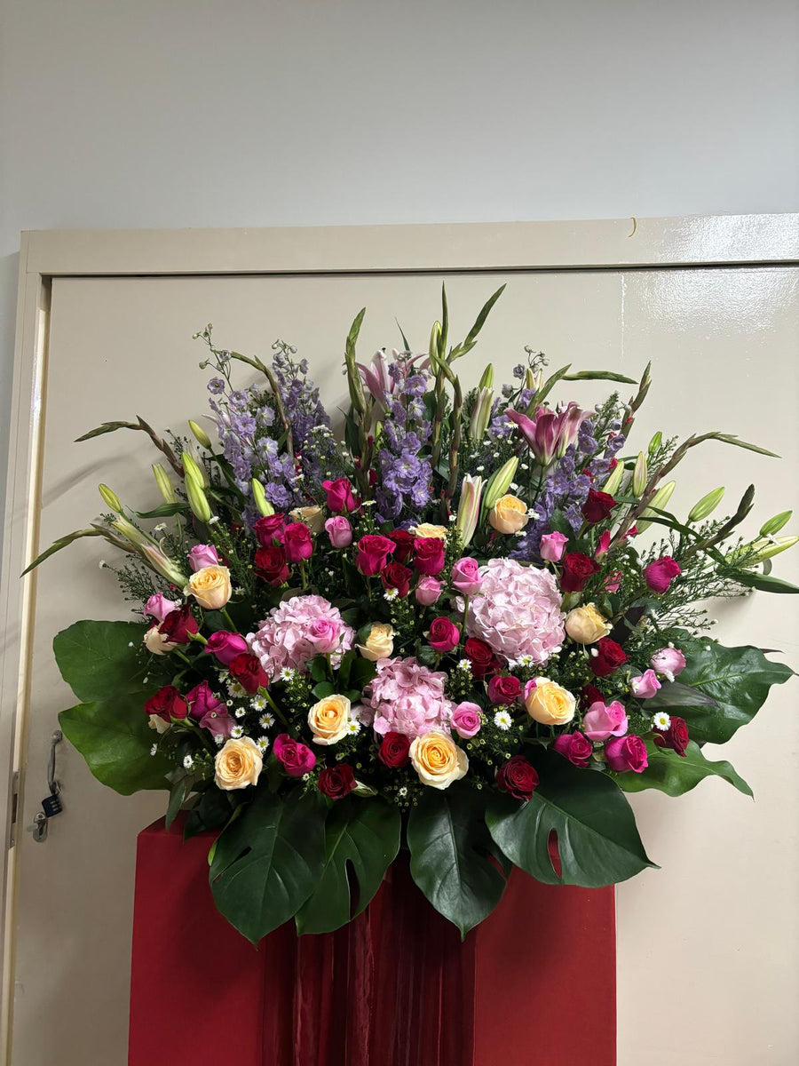 Majestic Congratulations Flower Stand – Tea 3 Floral Designs